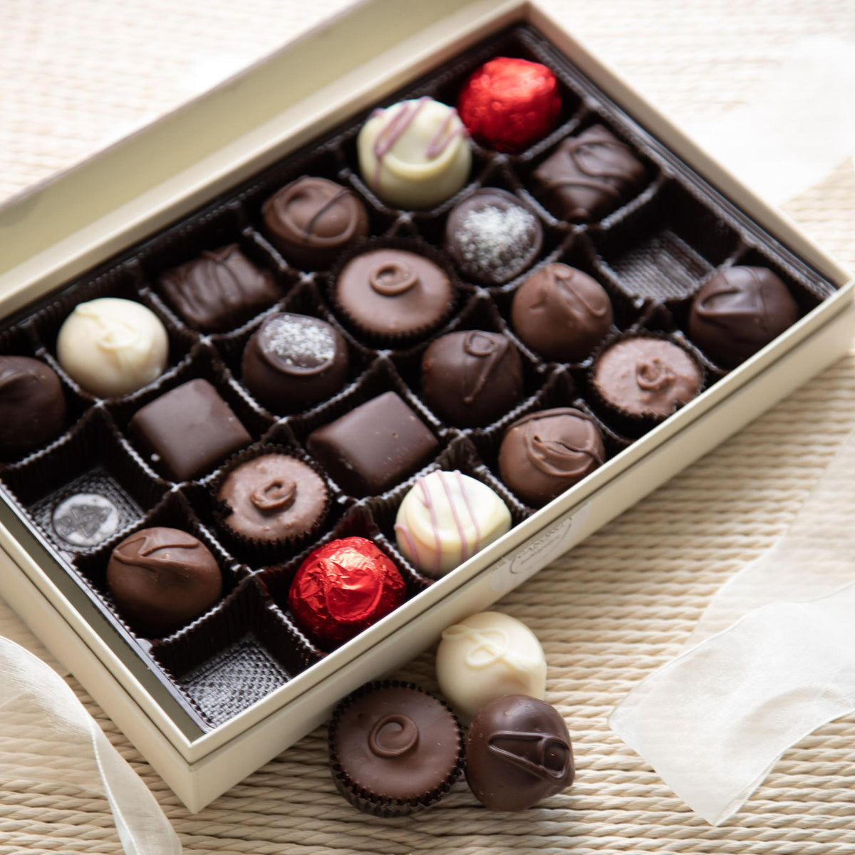 Indulgence box – Ganong Chocolatier
